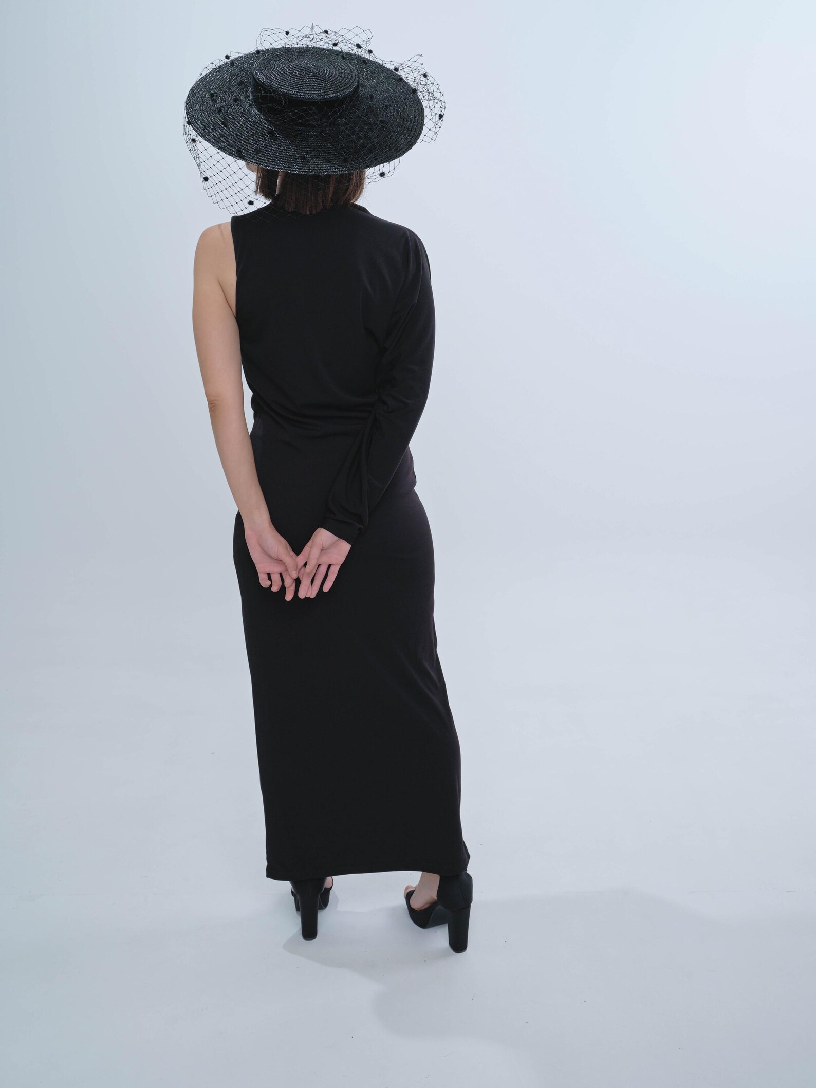 Black Wide Brim Straw Boater Hat With Veil – “cocó” – Velvet Bow Hat ...