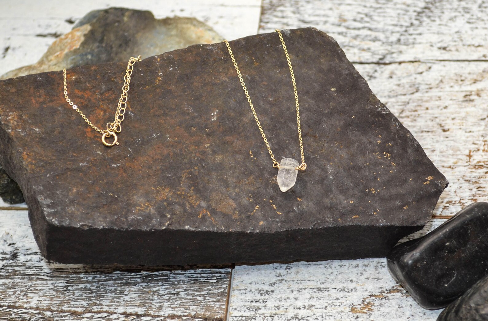 Tiny Crystal Point Necklace Point Crystal Quartz Pendant - Etsy