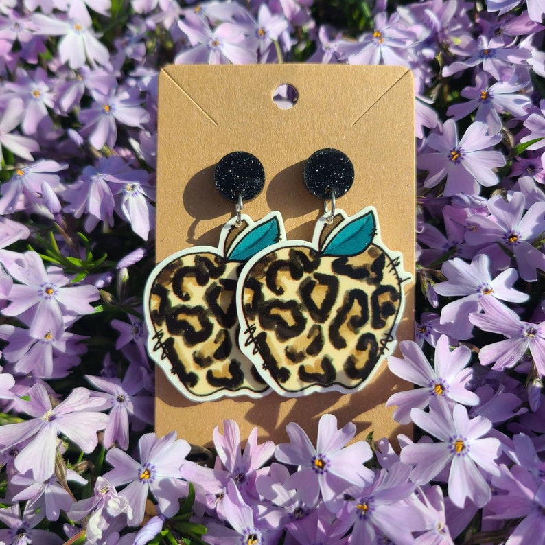 Cheetah Apple Teacher Earrings/ Teacher Earrings / Teacher - Etsy