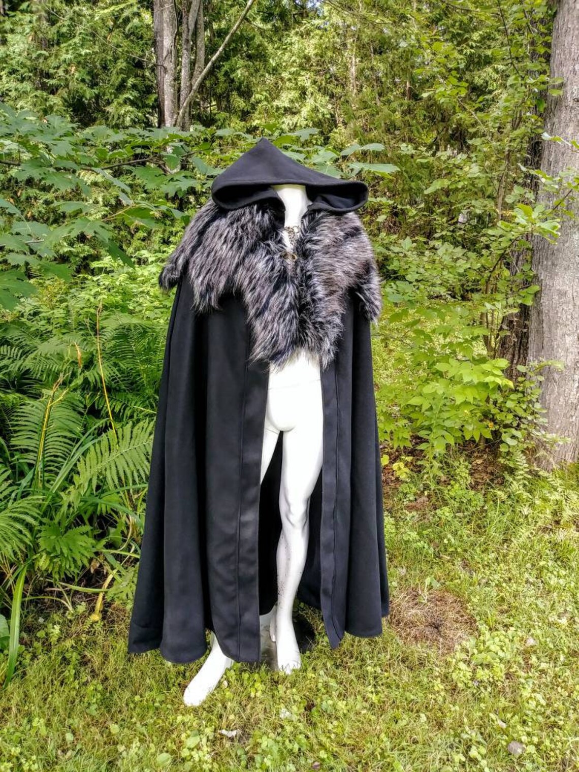 Fur Cloak, Viking Cloak, Fur Capelet, Medieval Cloak, Norse Costume ...