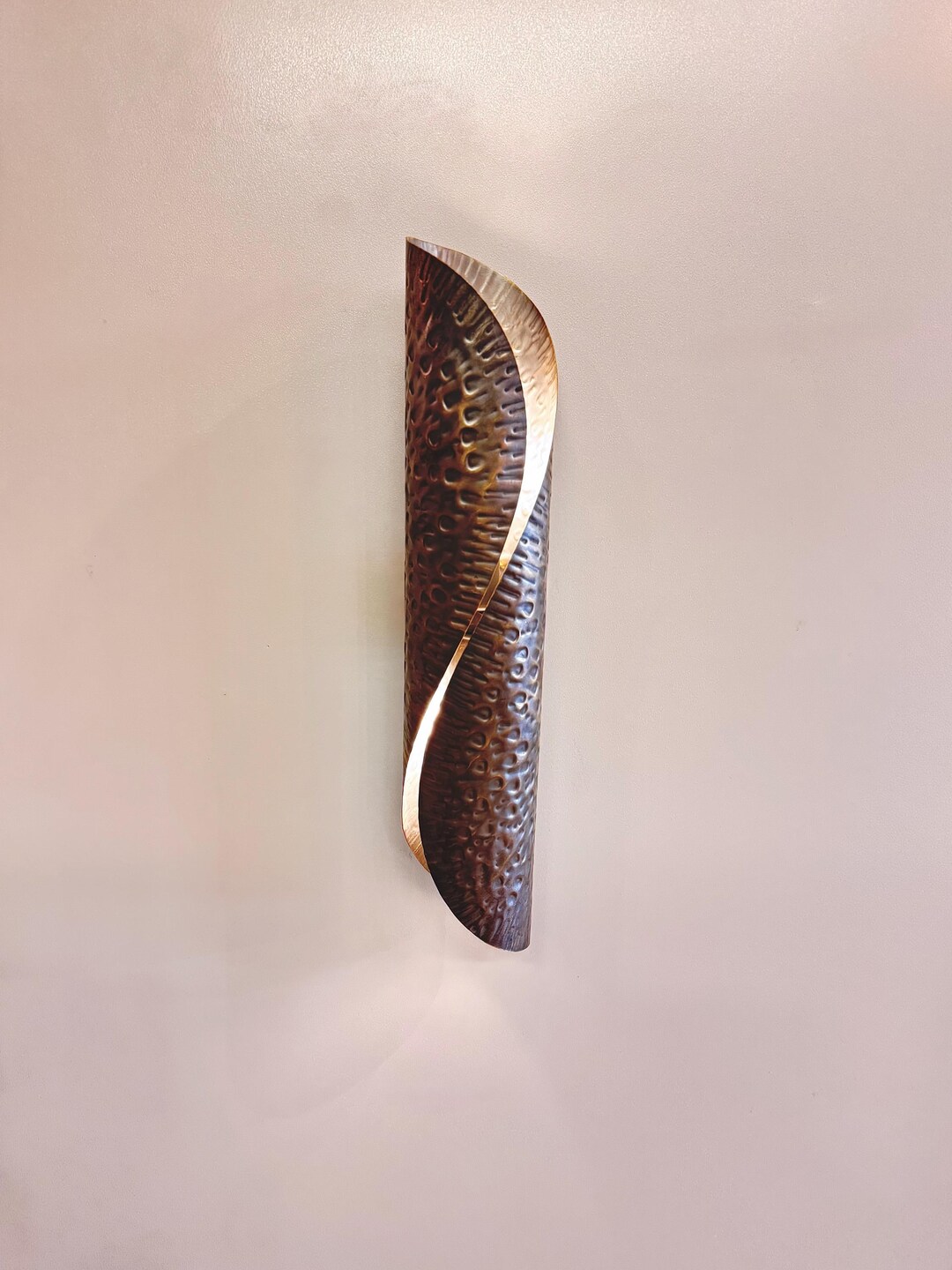 PONCE Hammered Brass Wall Sconce – Mid-century Modern Light - Etsy