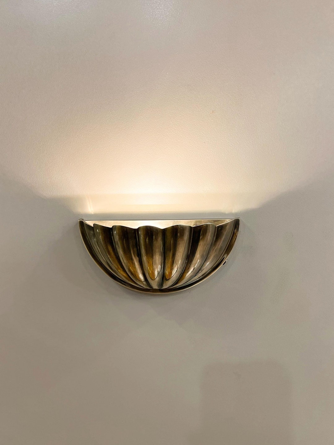 CARDIUM MINI – Handmade Shell Brass Wall Sconce, Mid Century Sculptural ...