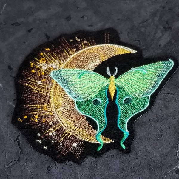 Luna Moth Pin - Etsy