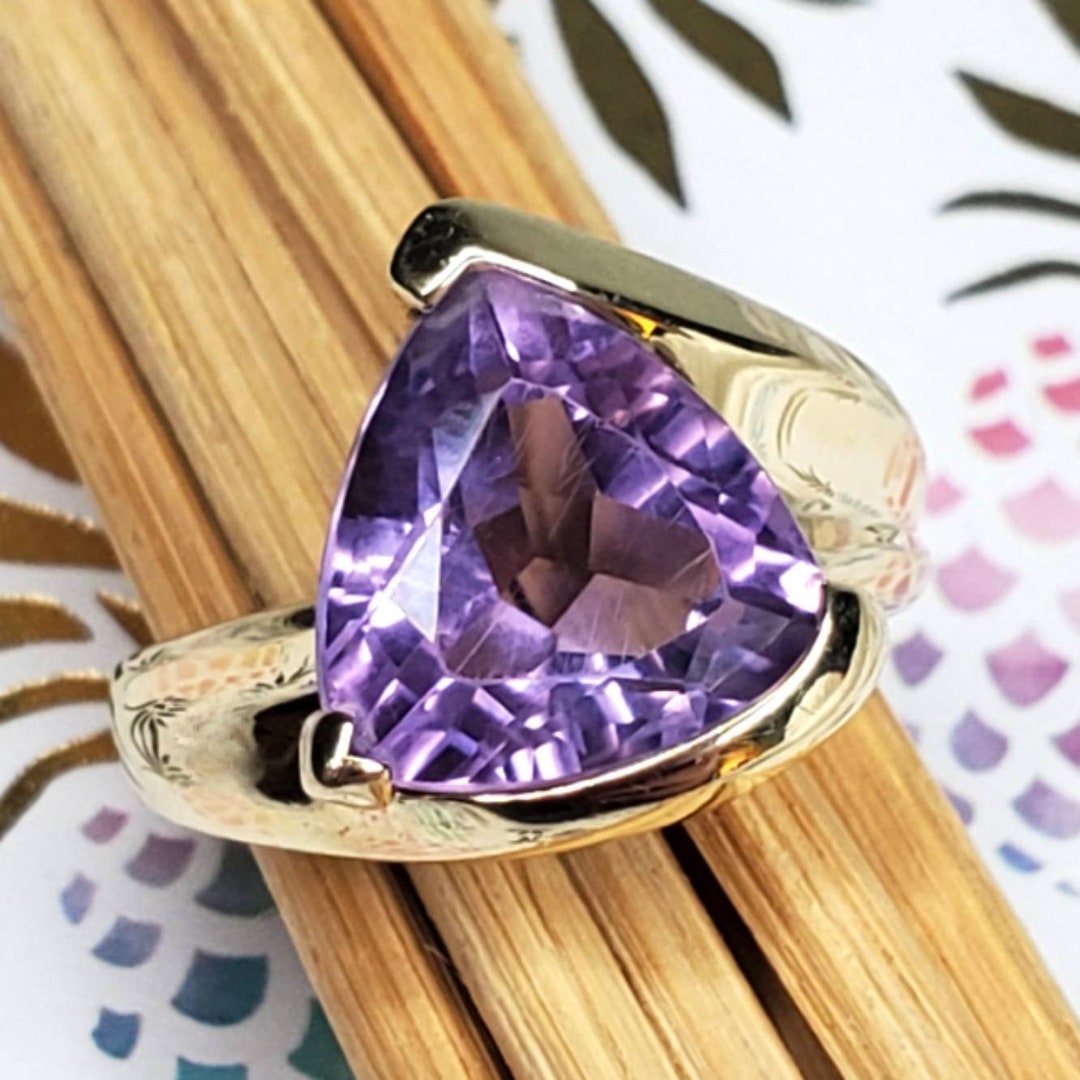 14K Yellow Gold Trillion Cut Amethyst Ring st 3378 - Etsy