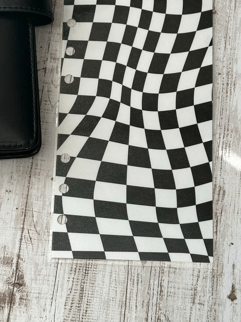Wavy Black and White Checkered Planner Dashboard, Retro Checkered Print ...
