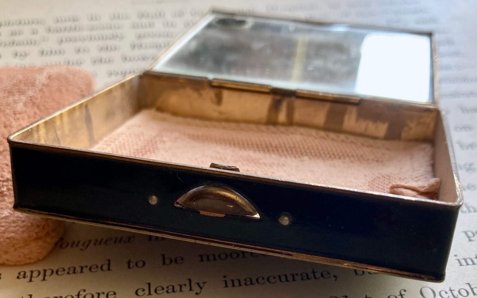 ANTIQUE COMPACT / Antique 1930s Powder Compact / Rouge Compact - Etsy