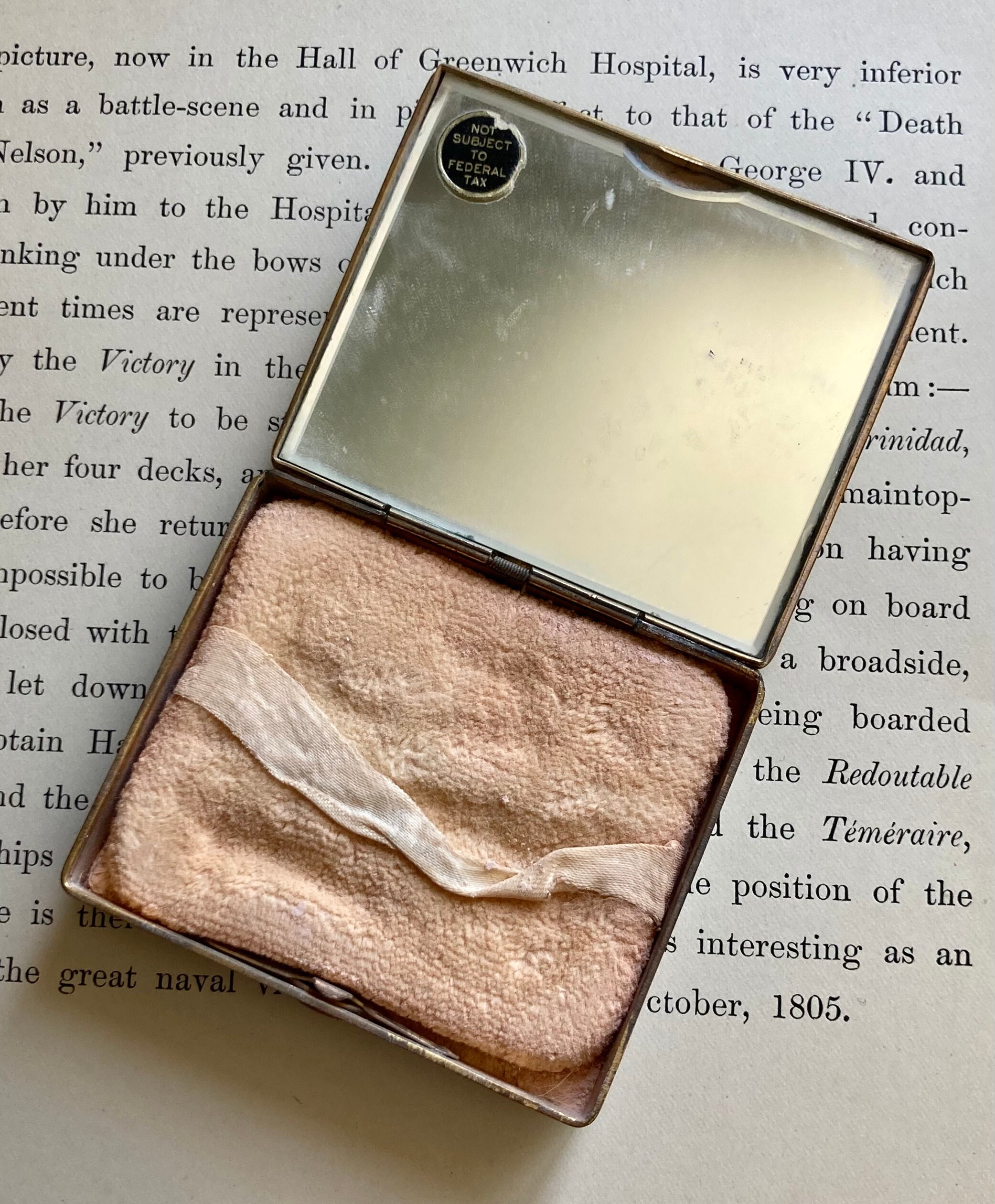 ANTIQUE COMPACT / Antique 1930s Powder Compact / Rouge Compact - Etsy