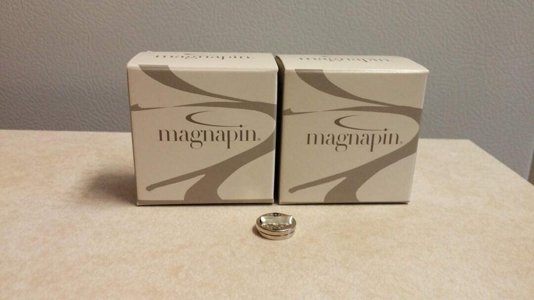 Set of 2 - Magnapin - How to Wear a Brooch Pin Without Putting a Hole ...