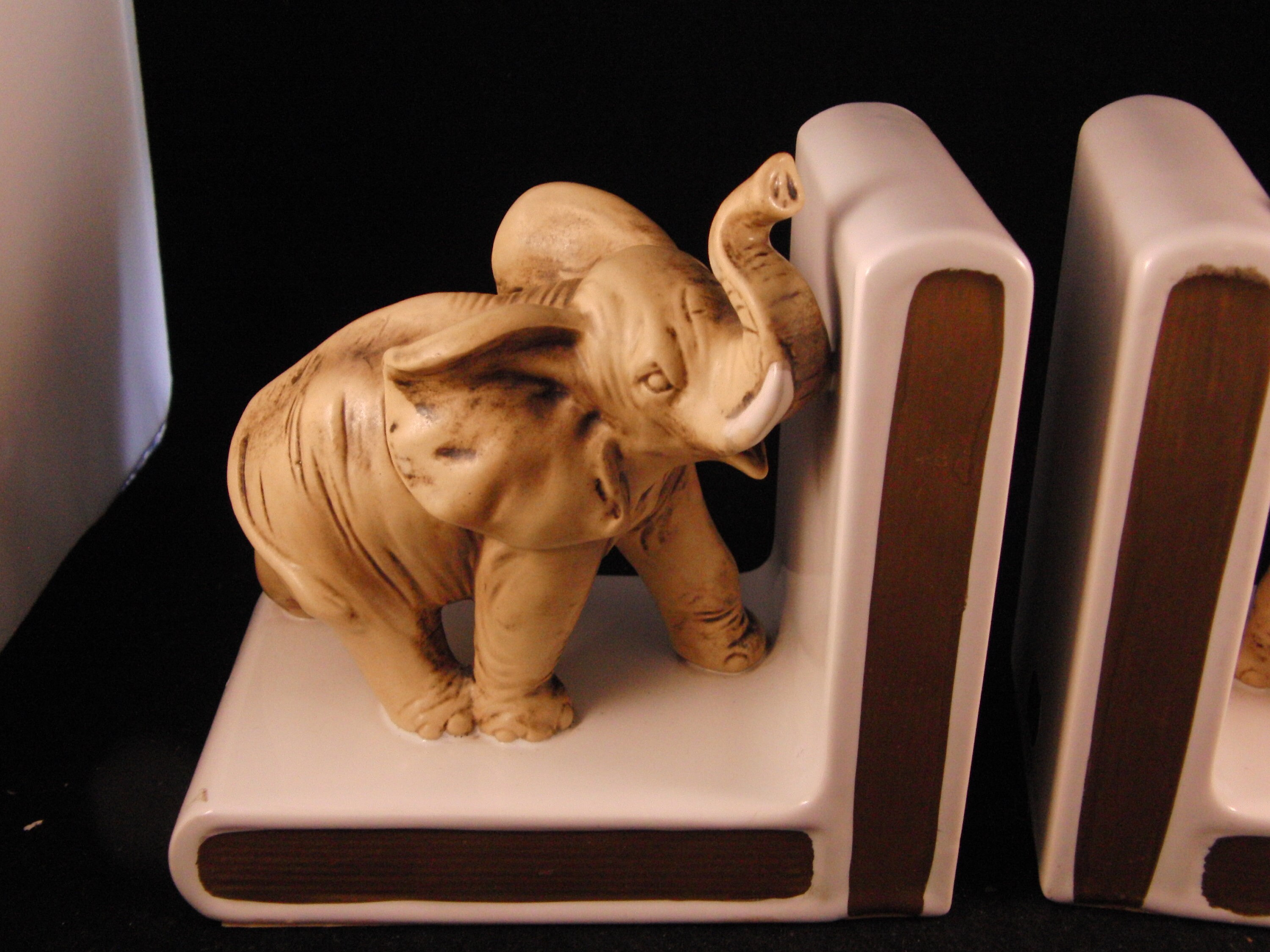 Vintage Elephant Figurines Bookends by Lefton - Etsy