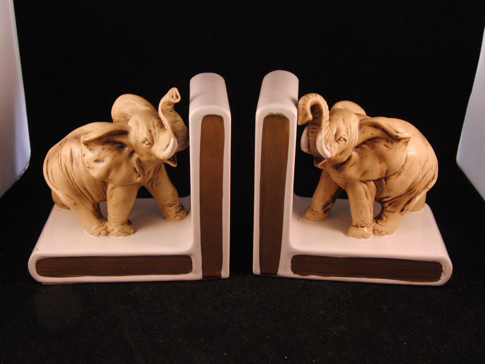 Lefton baby elephant bookends yellow rare - wonderhost