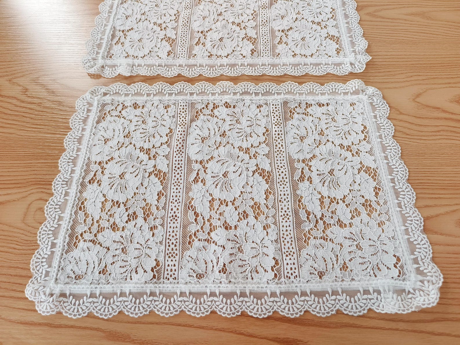 White Lace Placemat, Vintage Style Doily, Tea Party Decor (12"x18") - Etsy