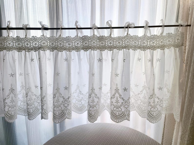 White Ruffled Lace Window Topper, Cottage Core Vintage Cafe Curtain ...