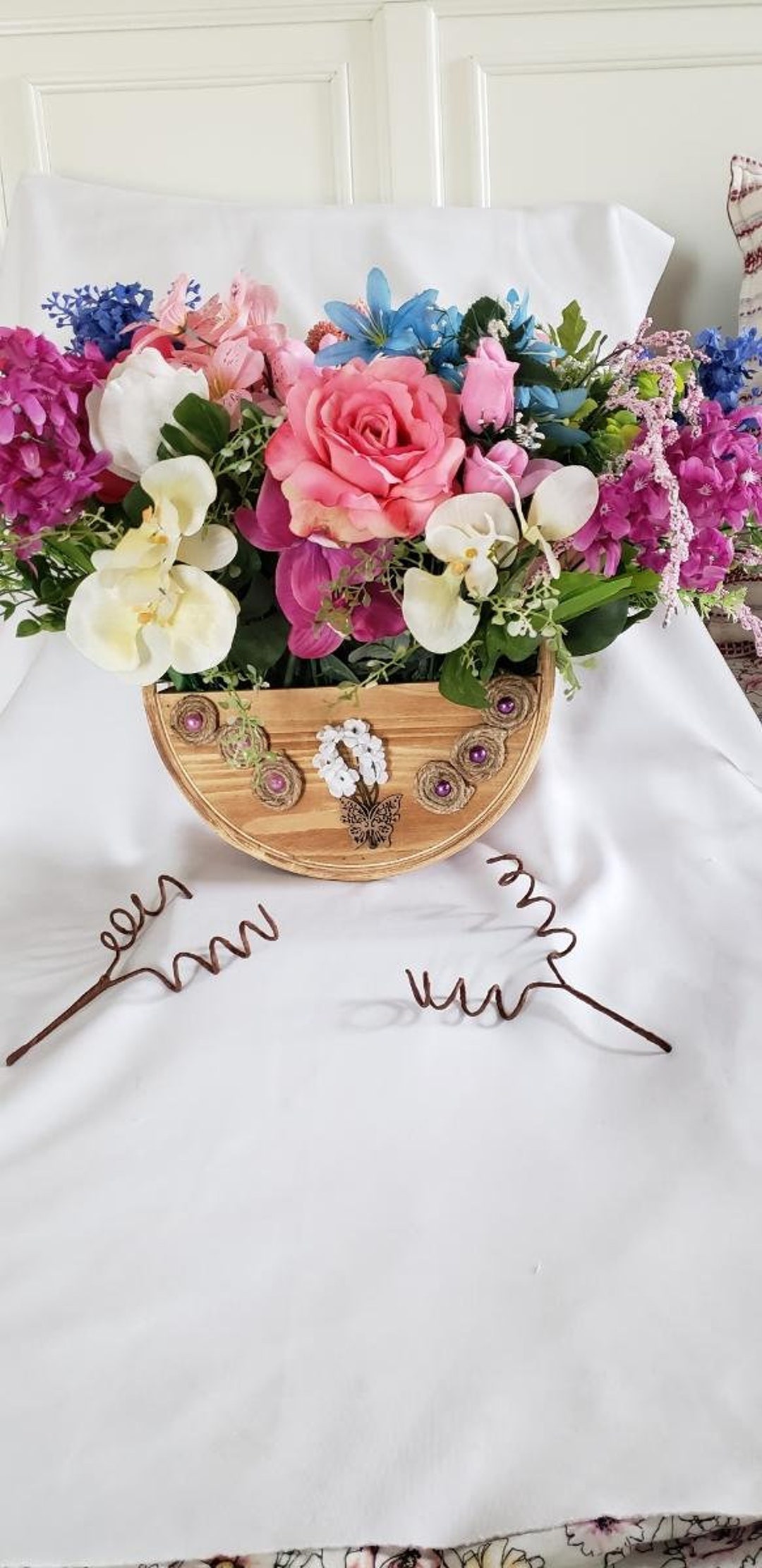 Beautiful Garden Basket, Spring Gift Basket, Round Floral Basket - Etsy