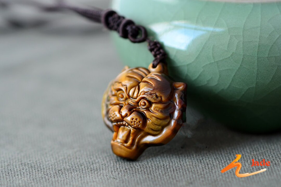 Auspicious Amulet Natural Yellow Tiger Eye Stone Carved Tiger Head ...
