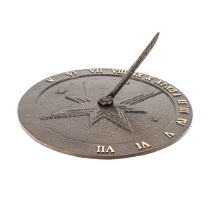 Cast Metal Roman Sundial, Elegant Garden Decor, Timekeeping Metal Art ...