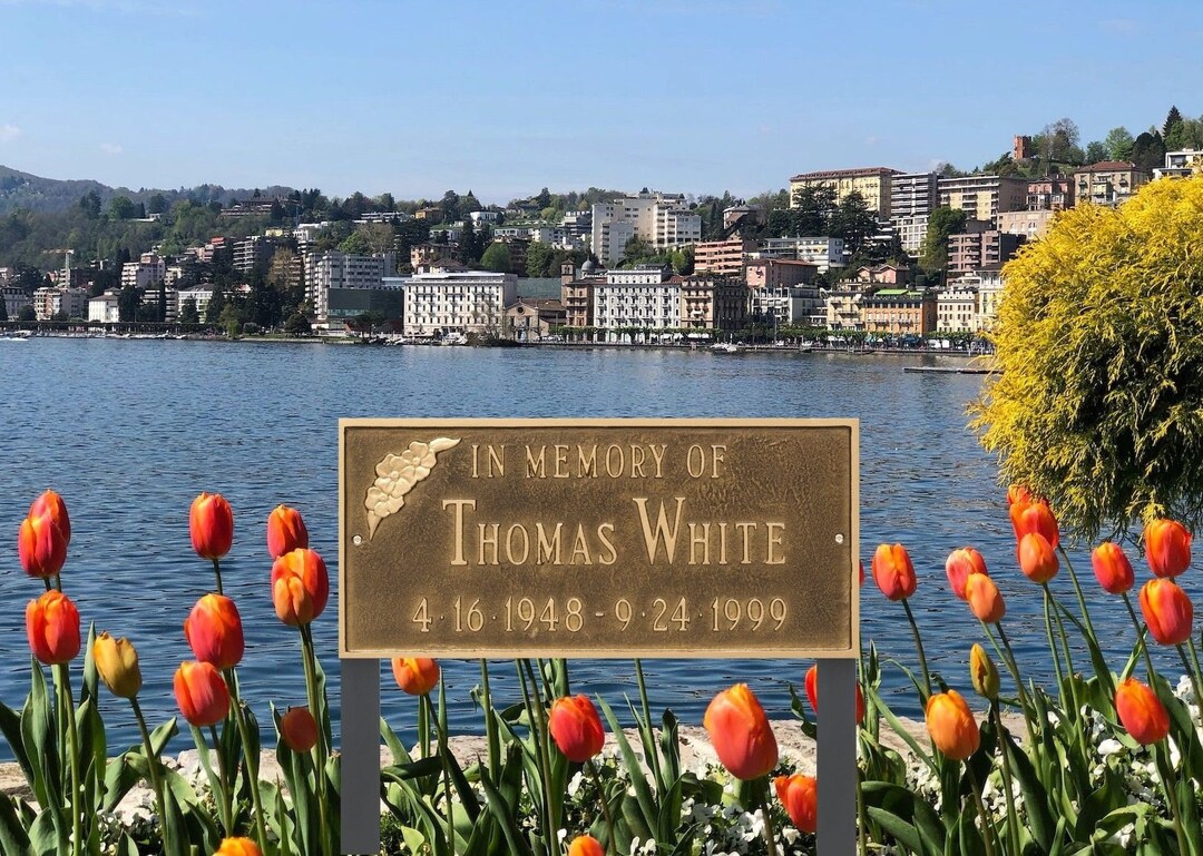 Personalized Memorial Plaque With Flower Lawn Sign With Lawn Stakes ...