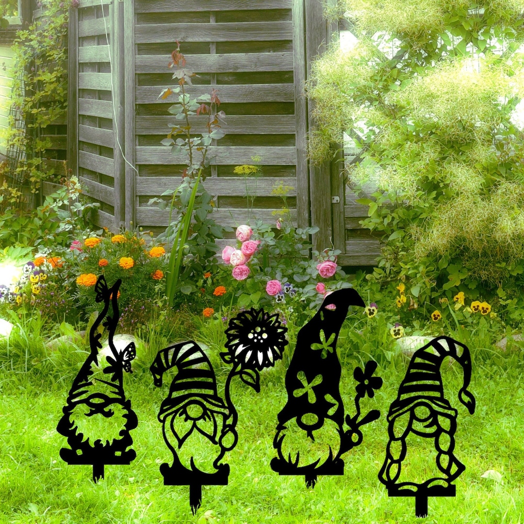 Metal Garden Gnomes | 4 Pack | Garden Decoration | Lawn Gnomes | 4 ...