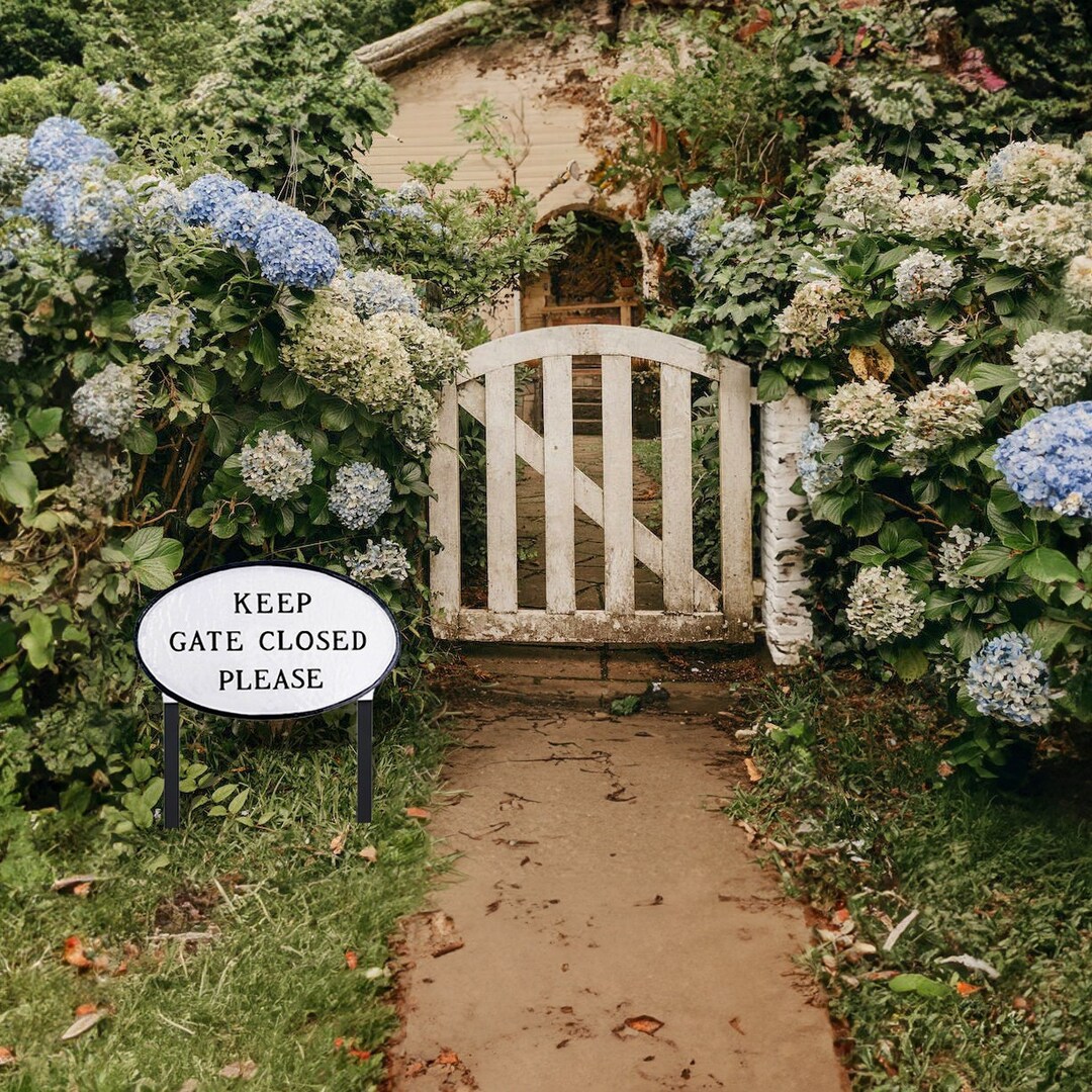 Keep Gate Closed Please Oval WALL or LAWN Statement Plaque Sign, Garden ...