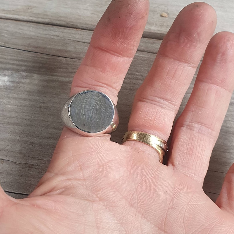Large Signet Ring - Etsy