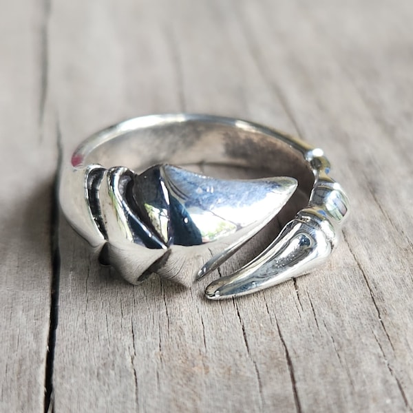 Bird Talon Ring - Etsy
