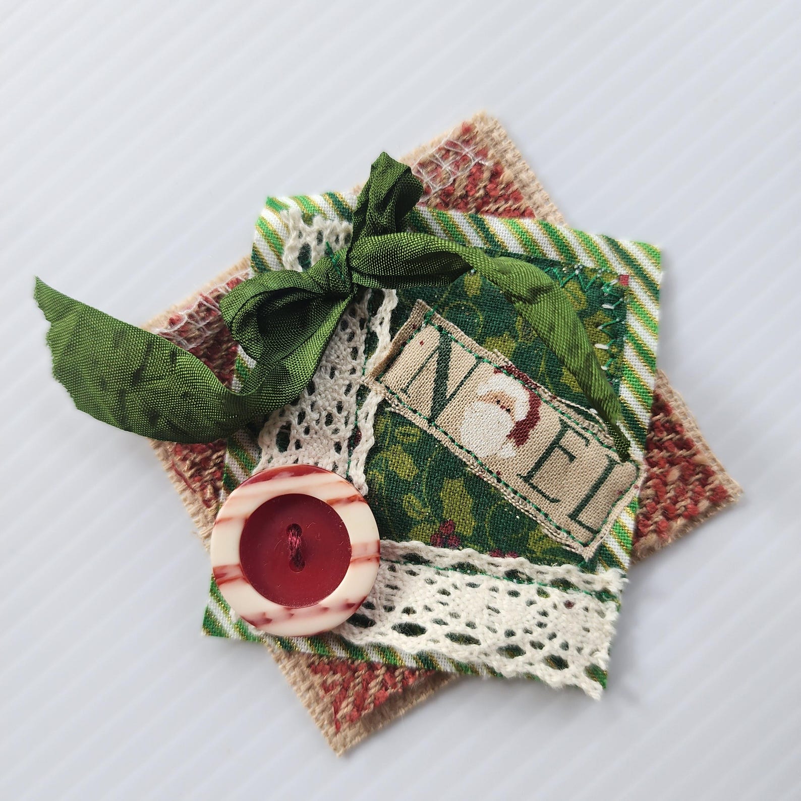 Christmas Snippet Art Clusters, Santa Junk Journal Ephemera, Red and ...