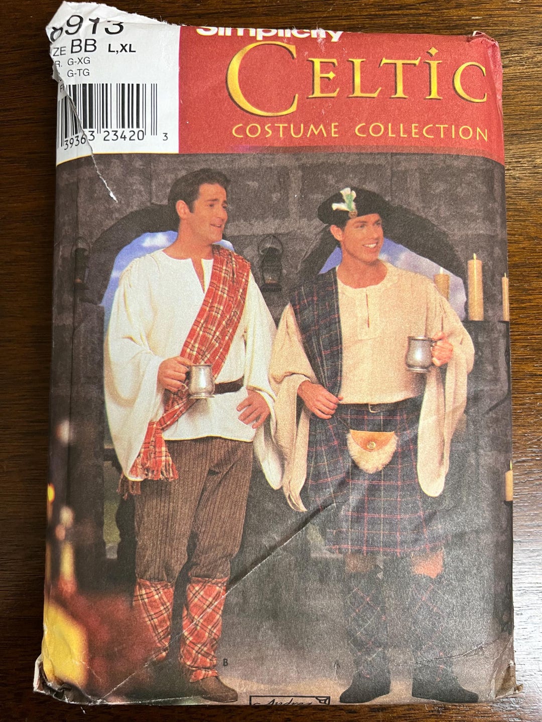 Outlander Celtic Men's Shirt and Kilt Sewing Pattern, Simplicity 8913 ...