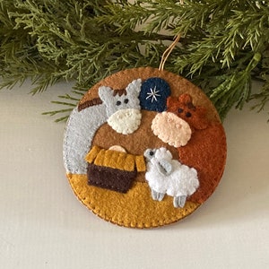 PATTERN Nativity Felt Christmas Ornament - Baby Jesus in a Manger, Hand ...