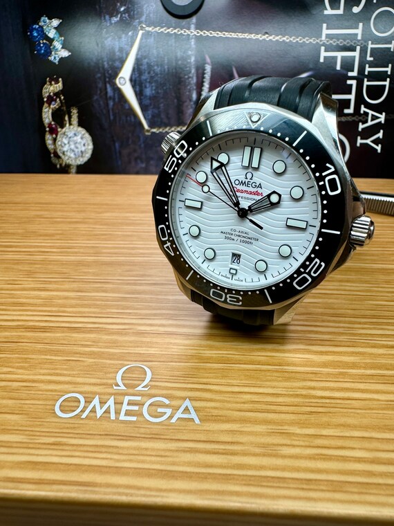 Omega Seamaster Automatic Diver, White Dial Stainl… - Gem