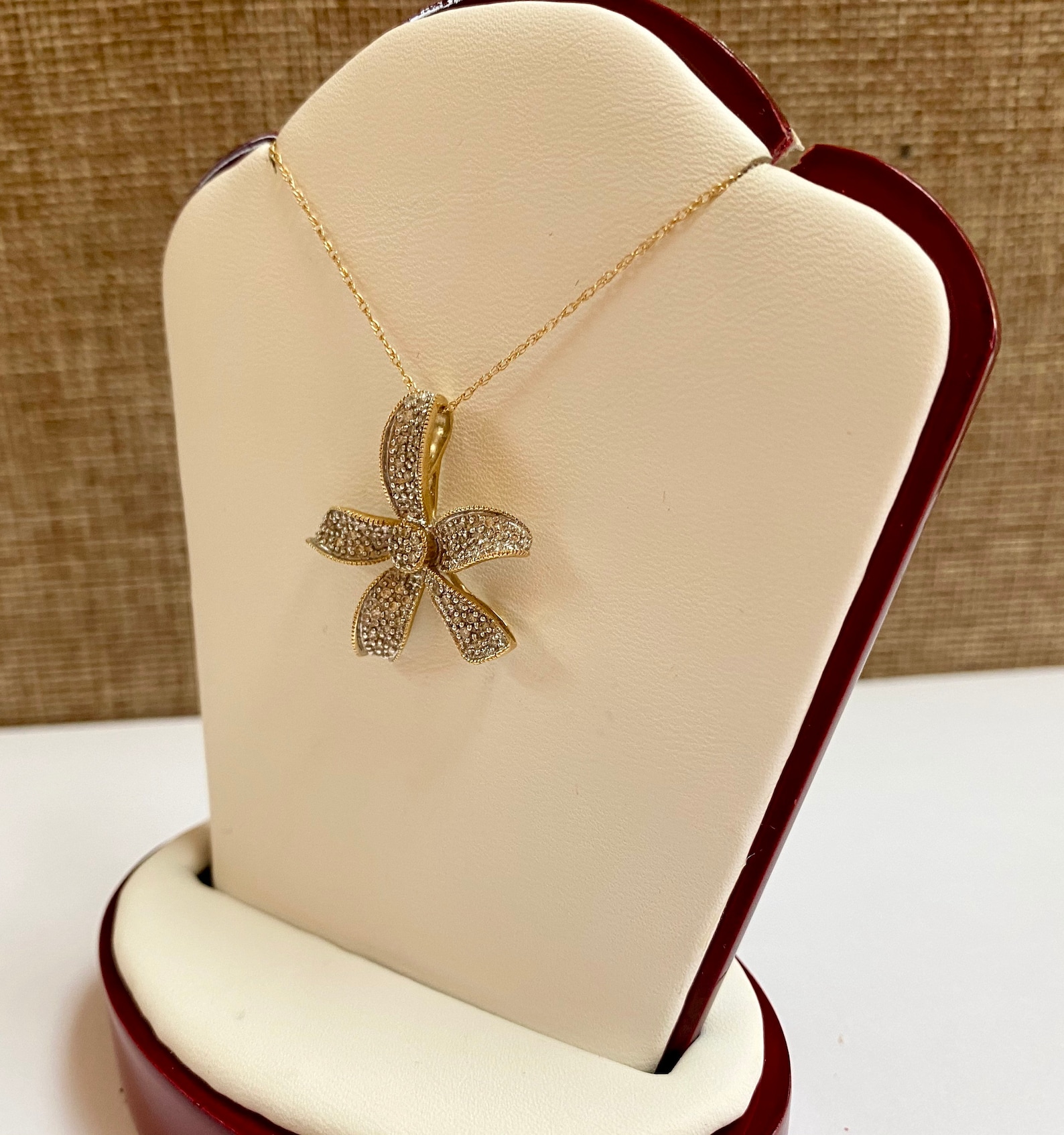 14K Yellow Solid Gold Necklace and Flower Pendant With Diamond - Etsy