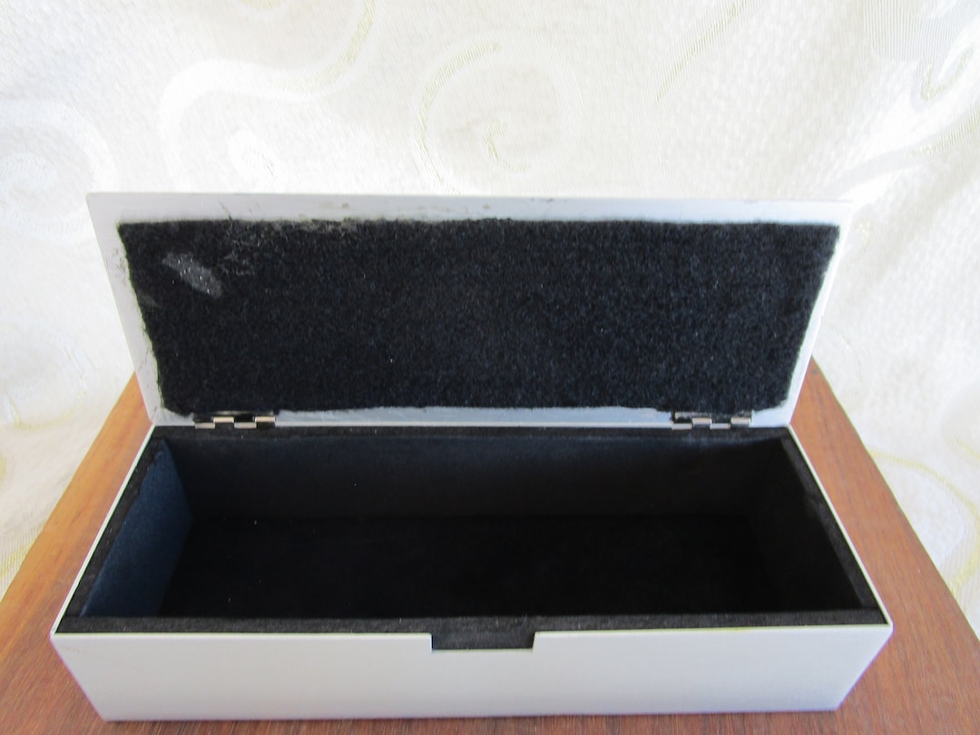 METAL STORAGE BOX Lined Inside With Black Felt - Etsy