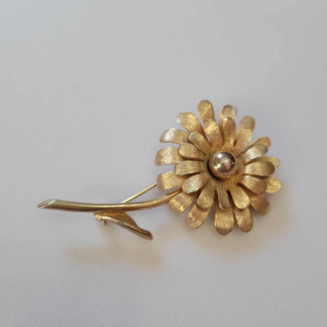 Vintage Brushed Gold-tone Metal Flower Brooch-unsigned - Etsy