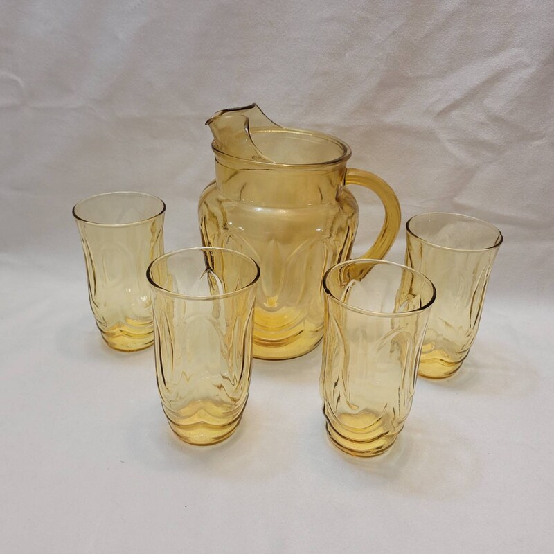 1970s Anchor Hocking Pitcher and Glasses - Etsy