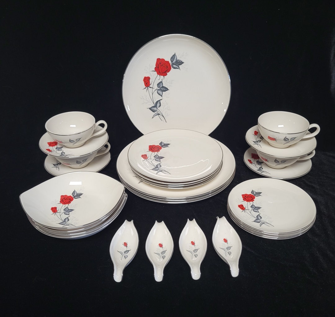 28 Piece Holiday Heirloom ROSE Fine China Dinnerware Set-4 Place ...