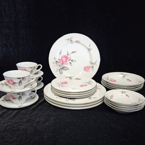 24 Piece Vintage Melody by Japan Rose Pattern China Dinnerware With Platinum Trim-place Settings ...