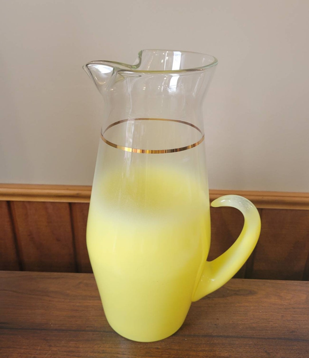 Vintage Blendo Yellow Pitcher 80 Ounce Capacity West Virginia Glass ...