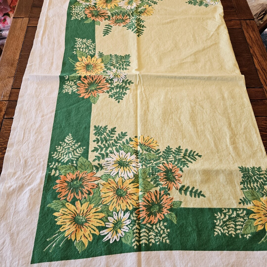 Vintage Chartreuse Green Floral Tablecloth 47 X 54 Inches - Etsy
