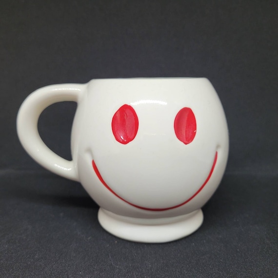 Vintage Mccoy Happy Smiley Face Mug-white With Red - Etsy