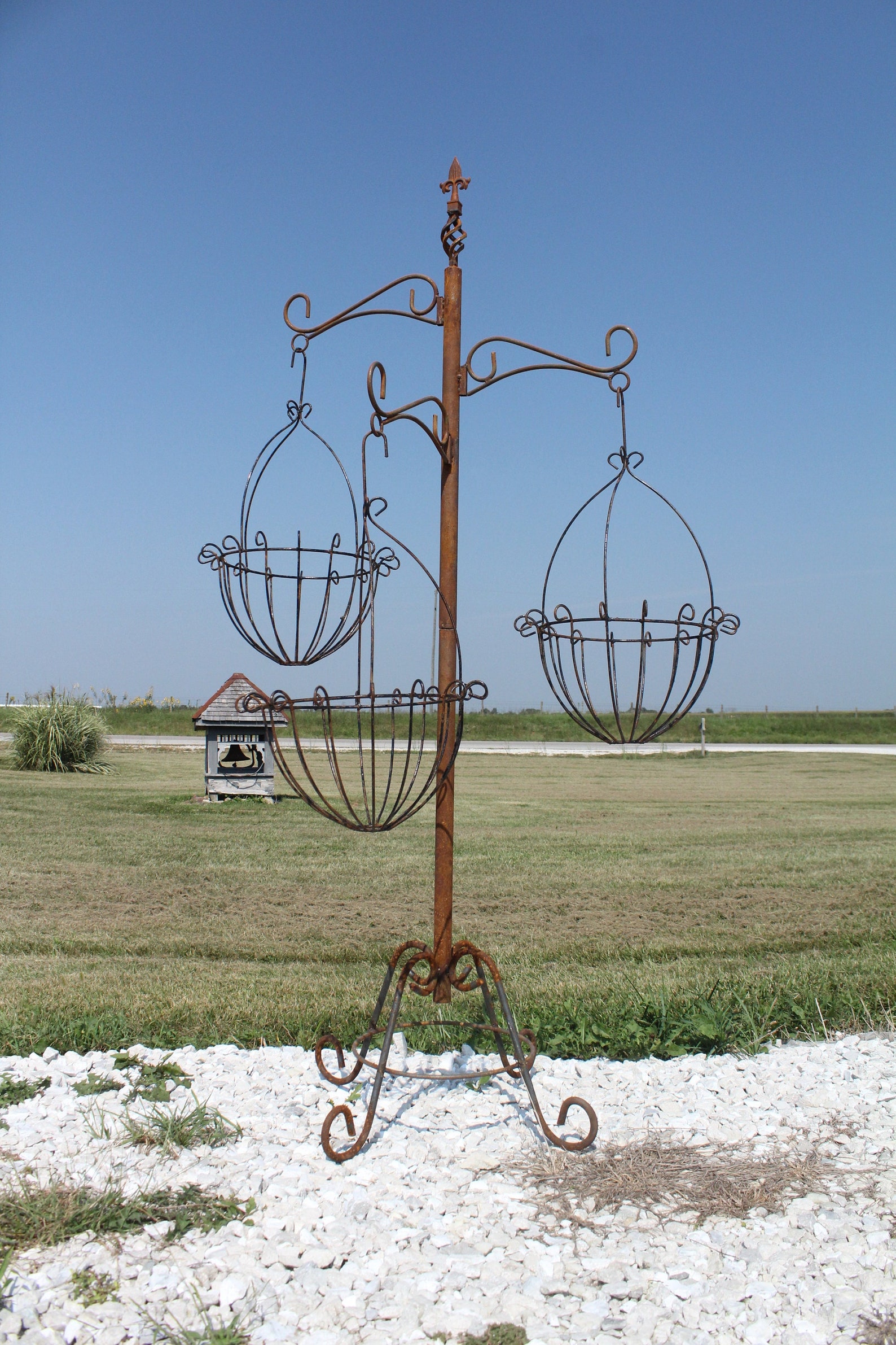 Rustic Wrought Iron Tree Plant Stand – Outdoor Basket Container - Etsy