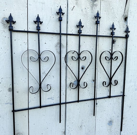 Wrought Iron Flower Border 39 Stylish Metal Garden Edging Ideas