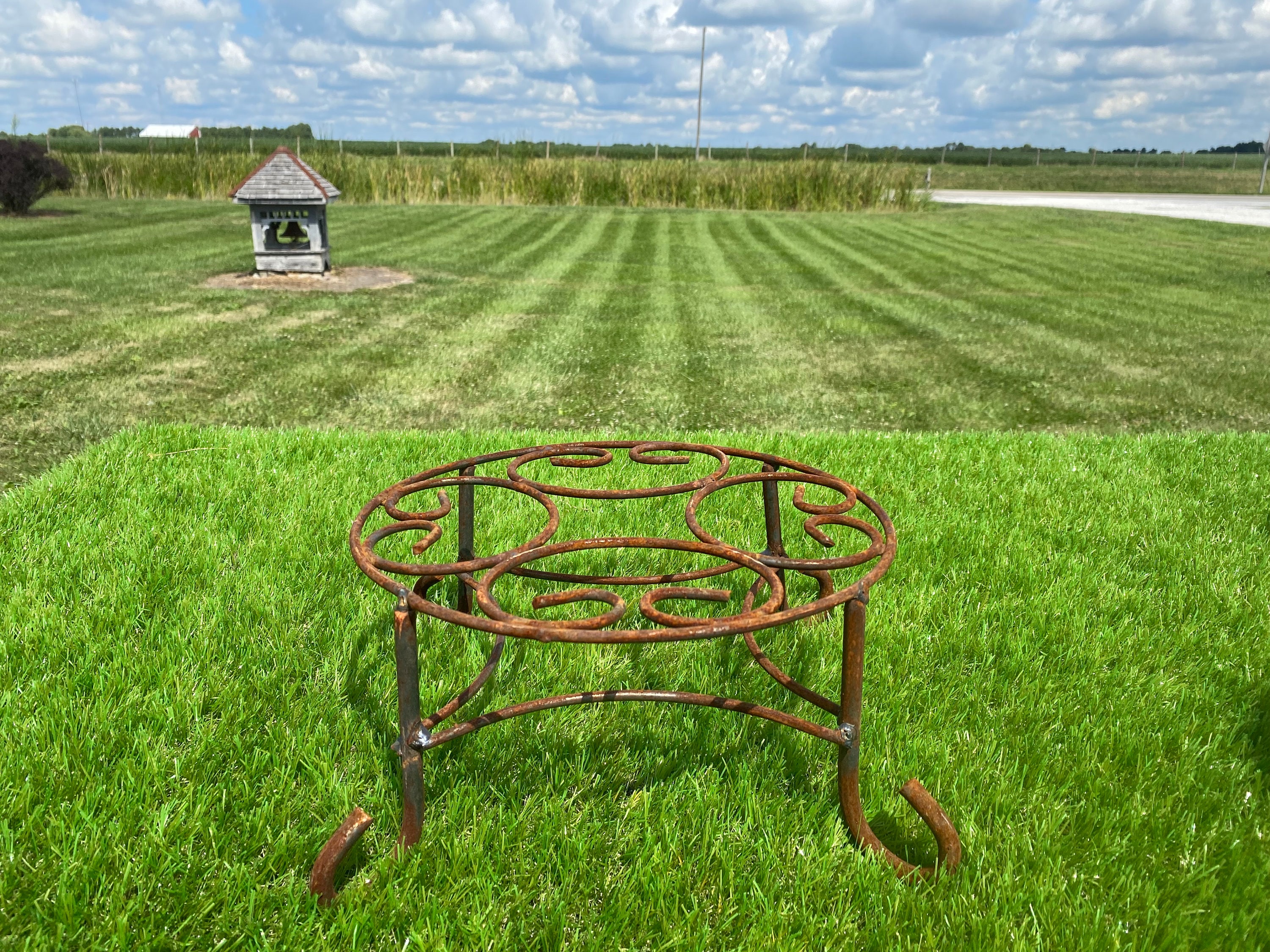 Small Wrought Iron Plant Stand - Rustic Garden Decor, Statue Riser - Etsy