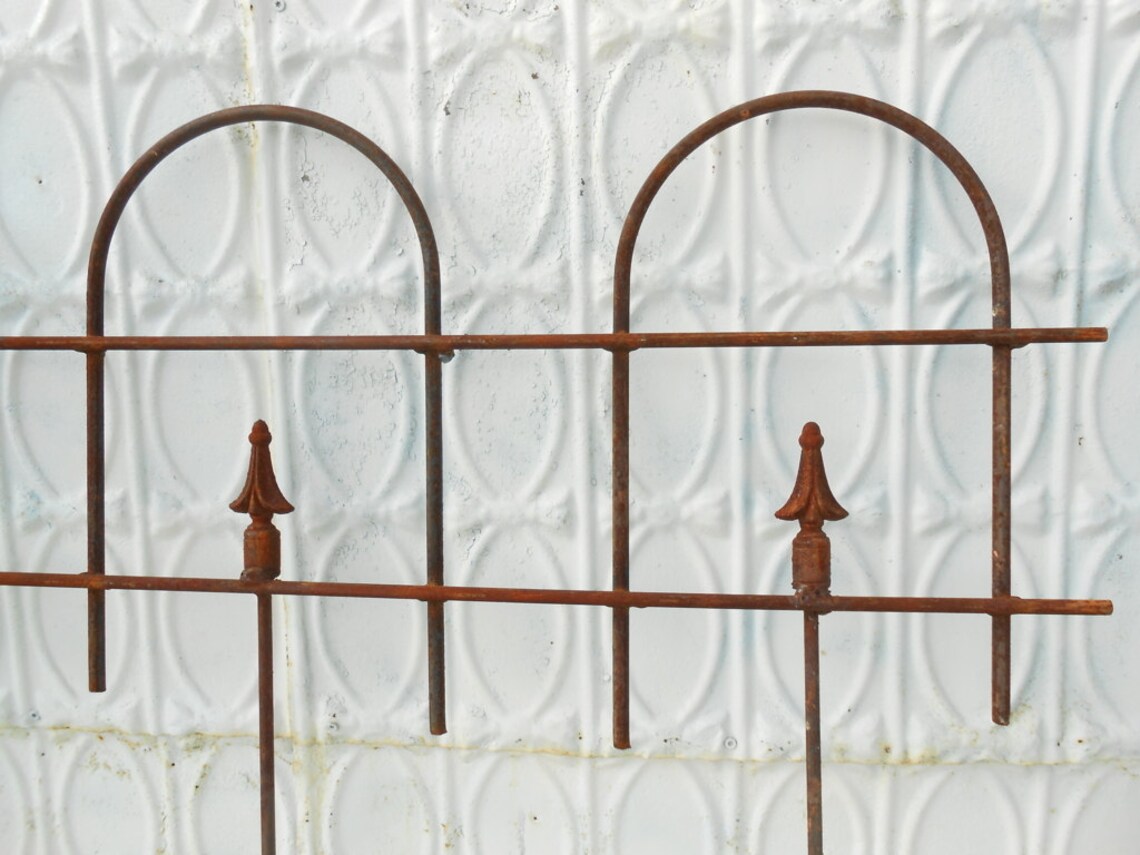Small Wrought Iron Garden Border Edging Fence - Ornate Metal Flower Bed ...