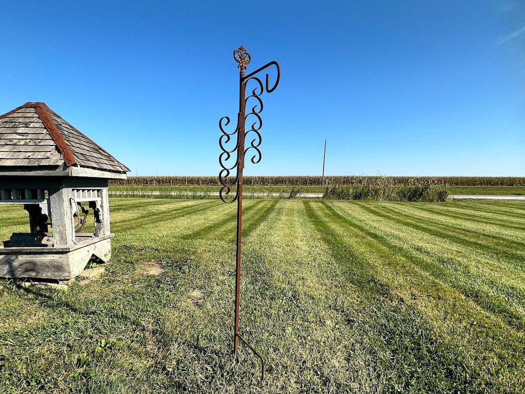 Wrought Iron Aaron's Shepherd's Hook – Rustic Garden Stake, 70" Tall - Etsy