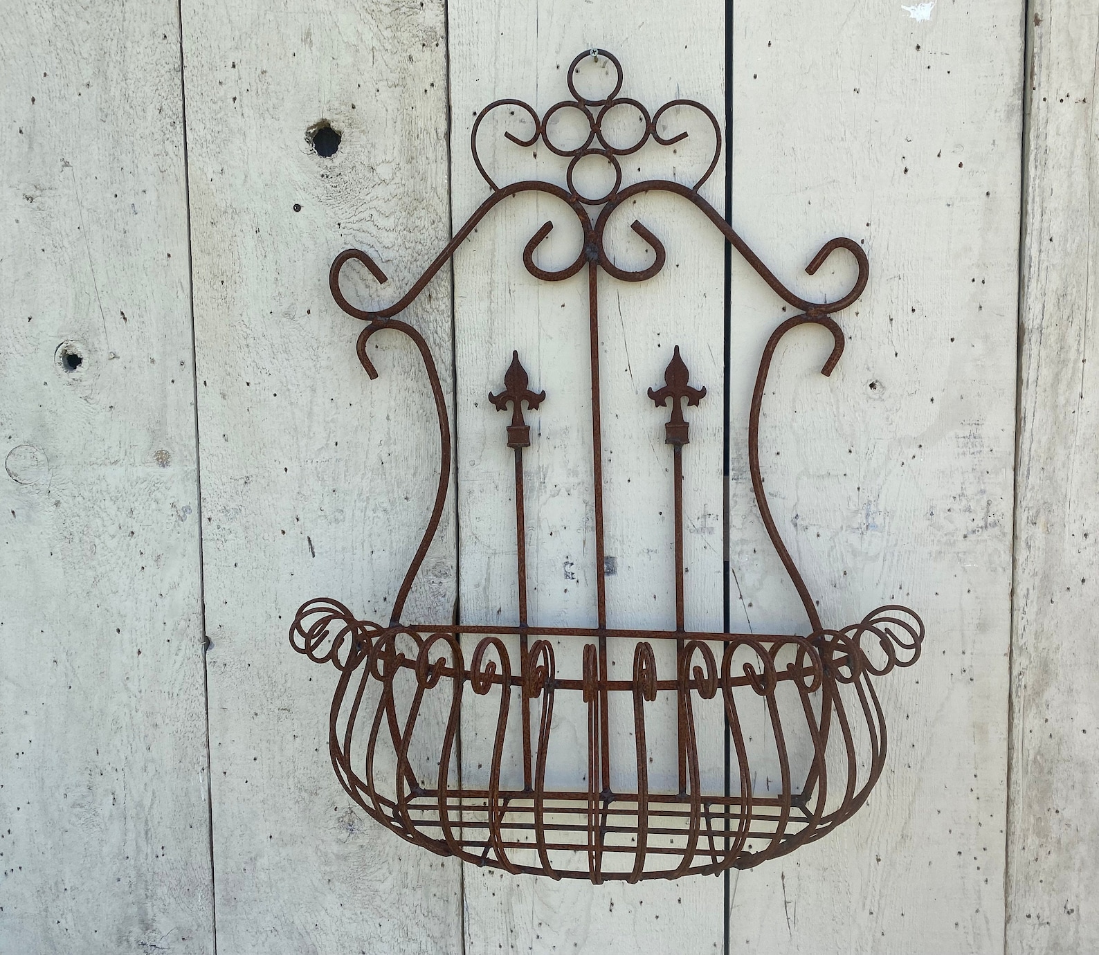 Wrought Iron 31" Fiona Wall Basket – Rustic Metal Garden Planter - Etsy