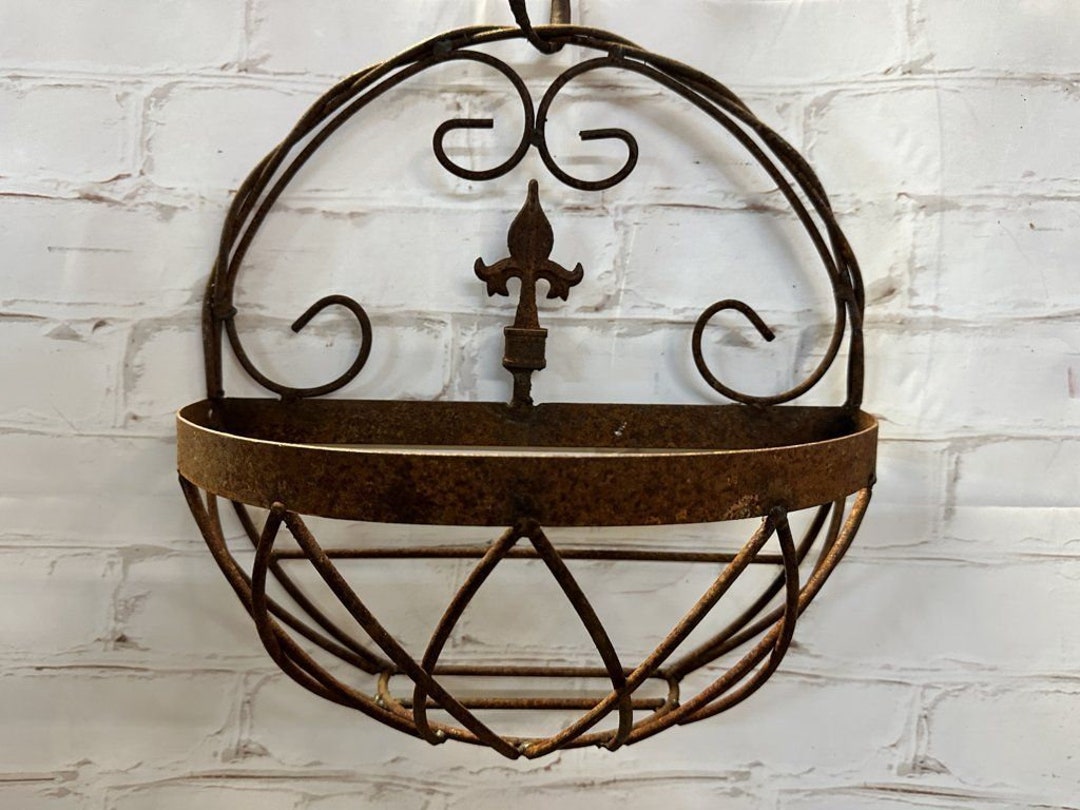 Small Half Wall Basket Finial Outdoor Patio Metal Flower Basket ...