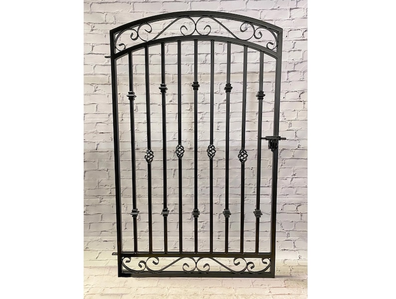 Antique Style Wrought Iron Garden Gate – Custom Metal Yard Entrance ...