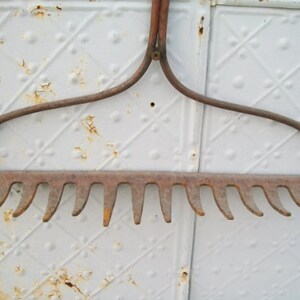1 Wrought Iron Old Rake - Hanging Collectible Hook- Towel Rack ...