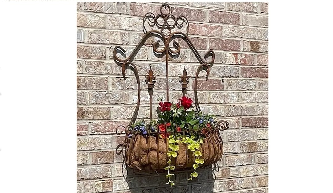 Wrought Iron Fiona 31" Finial Flower Basket – Rustic Outdoor Decor - Etsy