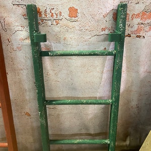 Rustic Tall Country Colored 3 Rung Antique Ladders - Vintage Decorating ...