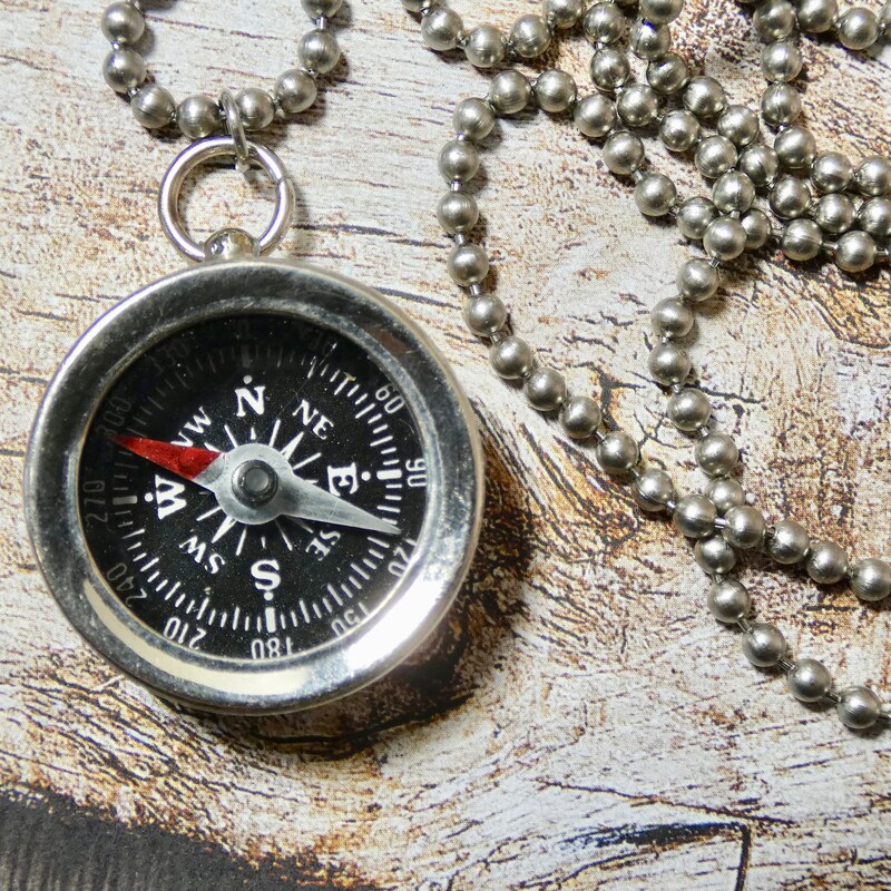 Working Compass Necklace for Women - Etsy