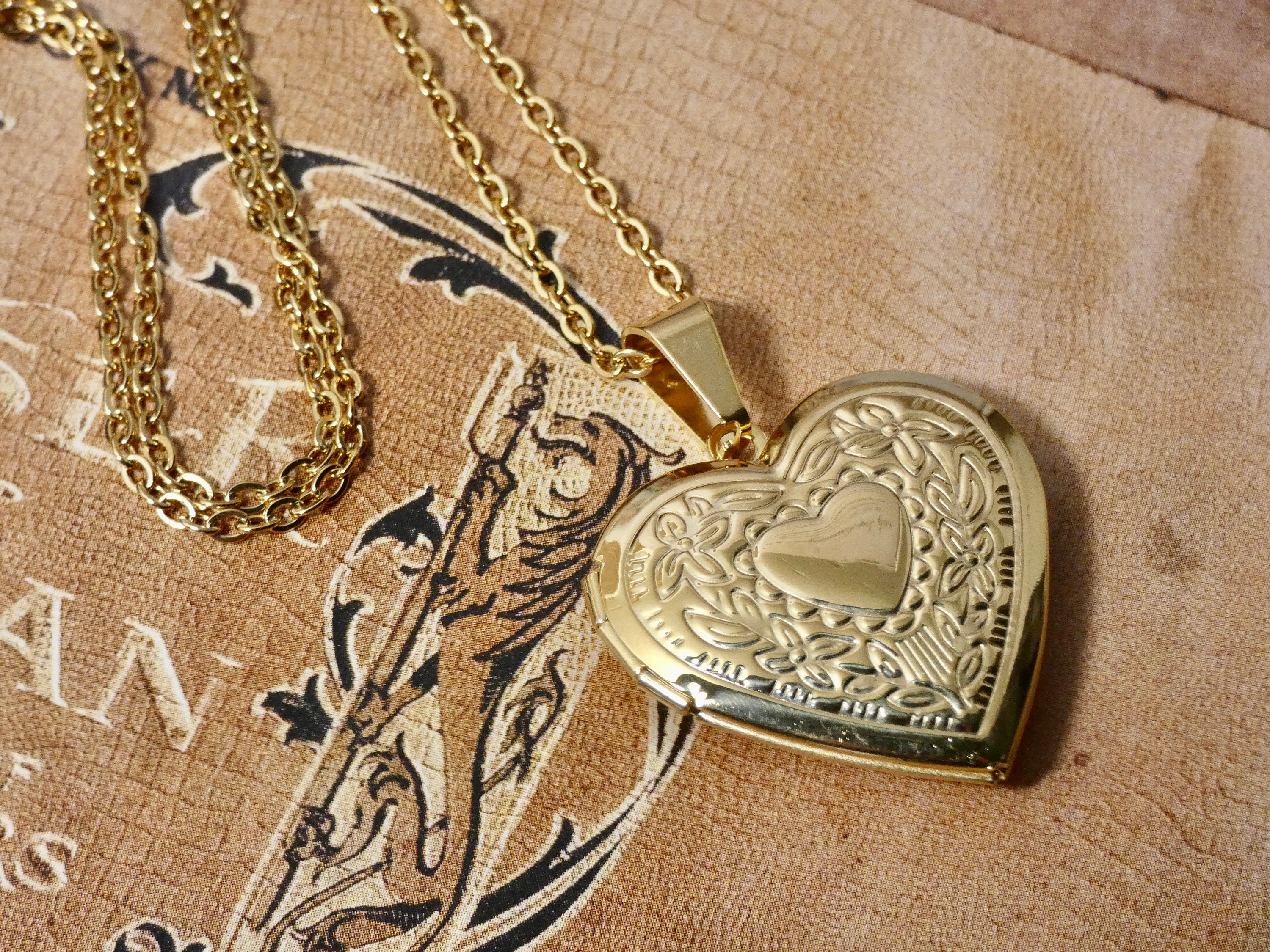 Gold Heart Locket Necklace | Etsy